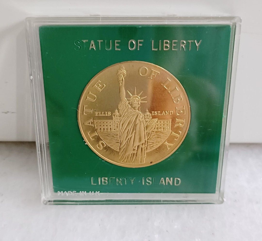 Statue of Liberty Commemorative Coin, Hobbies & Toys, Memorabilia ...