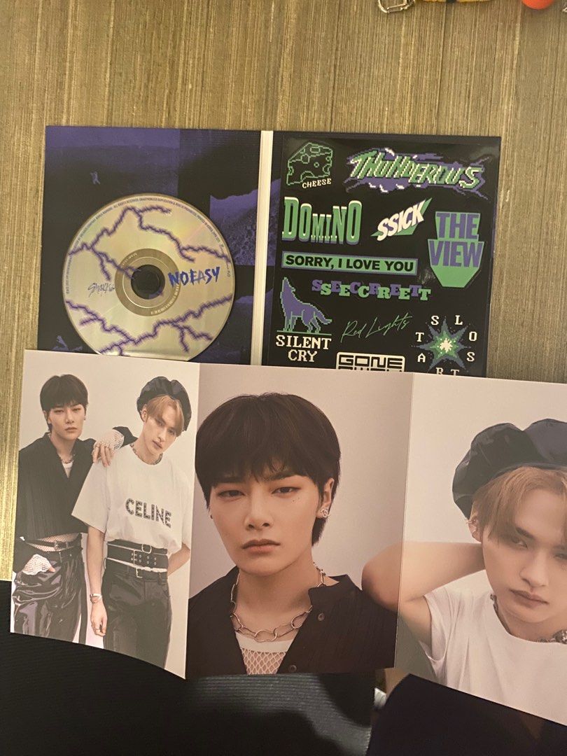 stray kids noeasy blue album, Hobbies & Toys, Memorabilia ...