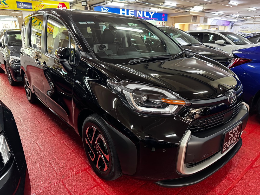 Toyota Sienta Hybrid 1.5 G 7-Seater (A), Cars, Used Cars on Carousell