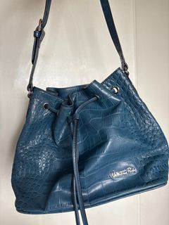 Vintage Valentino Rudy tote, Women's Fashion, Bags & Wallets, Shoulder ...