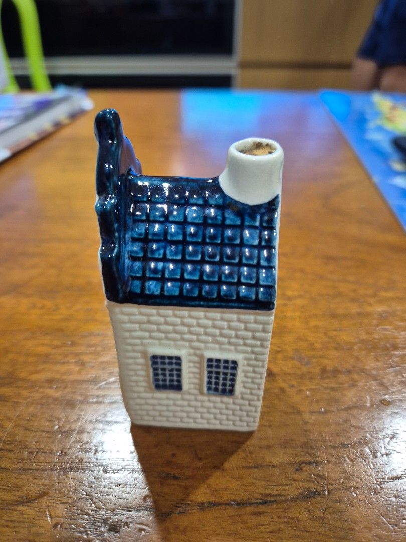 Vintage 1963 KLM Bols Delft Blue House 21, Hobbies & Toys, Memorabilia ...