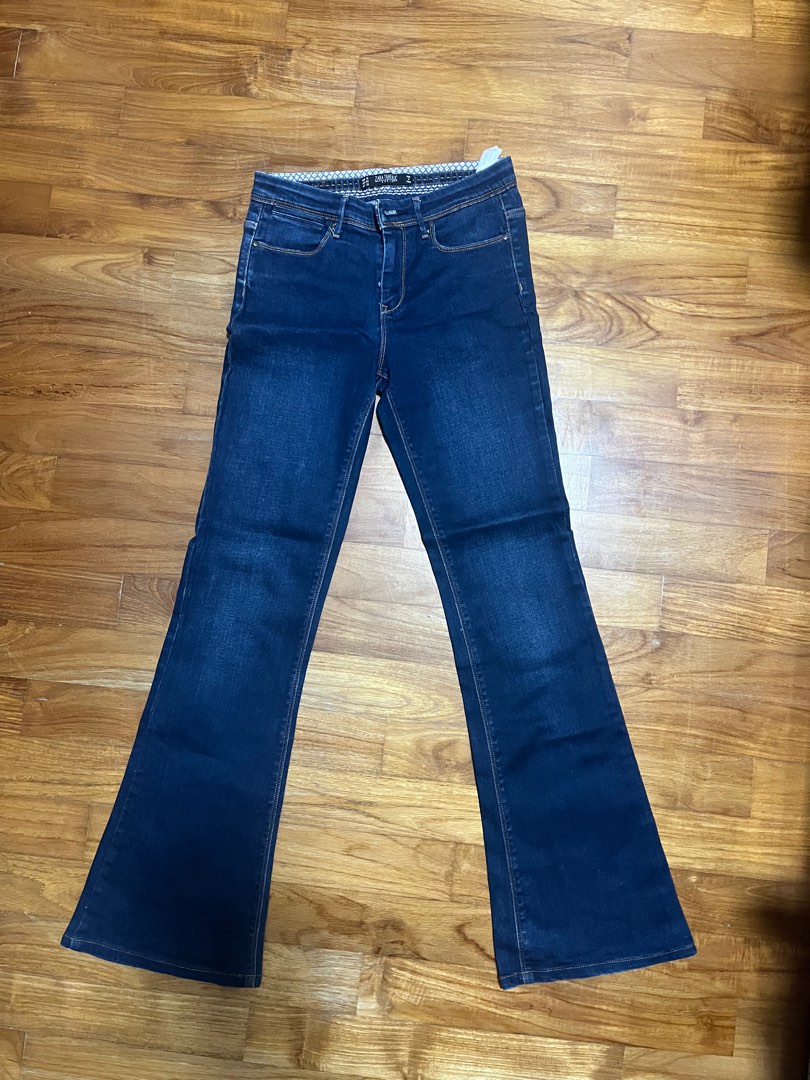 Vintage ZARA flare/bootcut jeans, Women's Fashion, Bottoms, Jeans ...