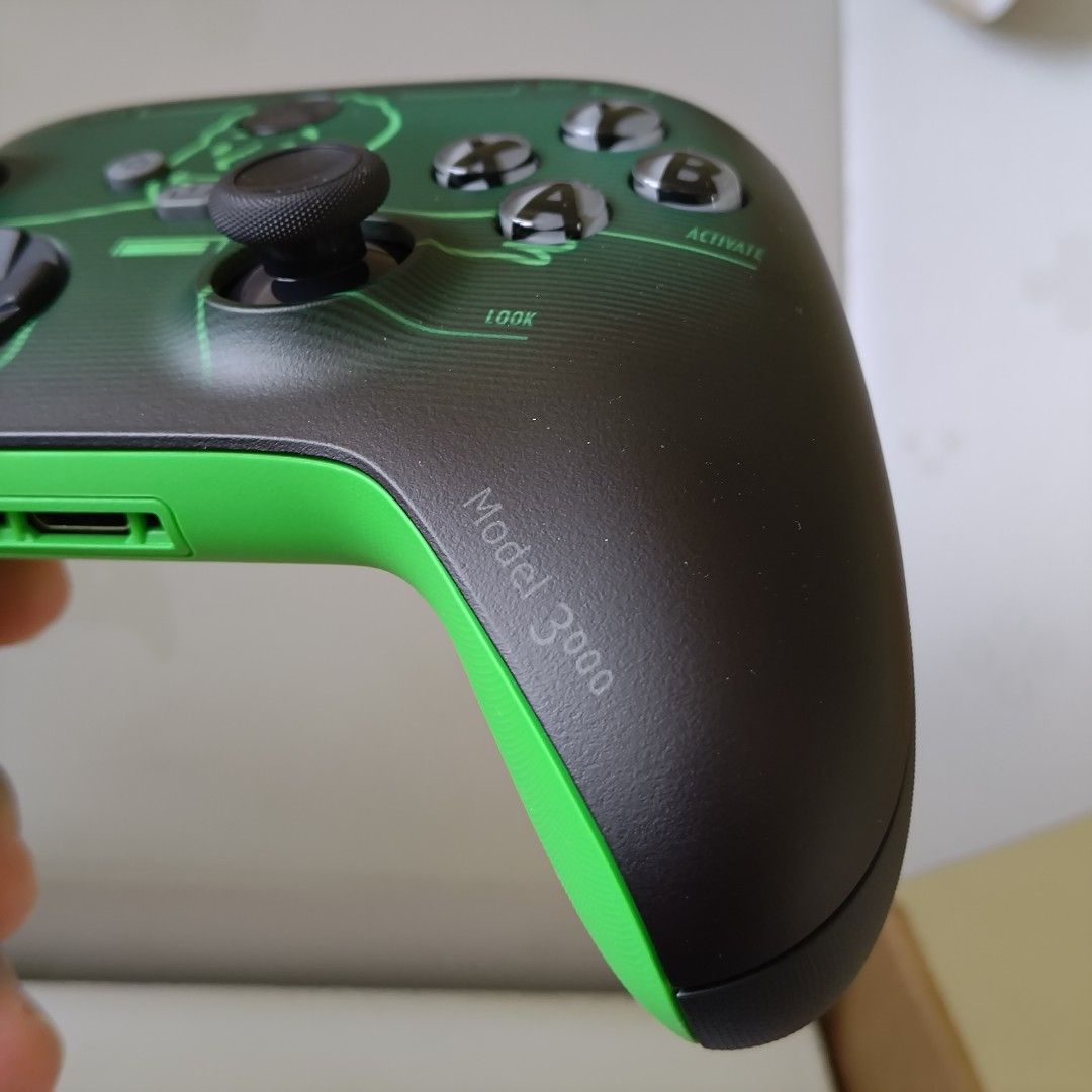 Xbox Wireless Controller Limited Edition Fallout Pip-Boy Controller ...