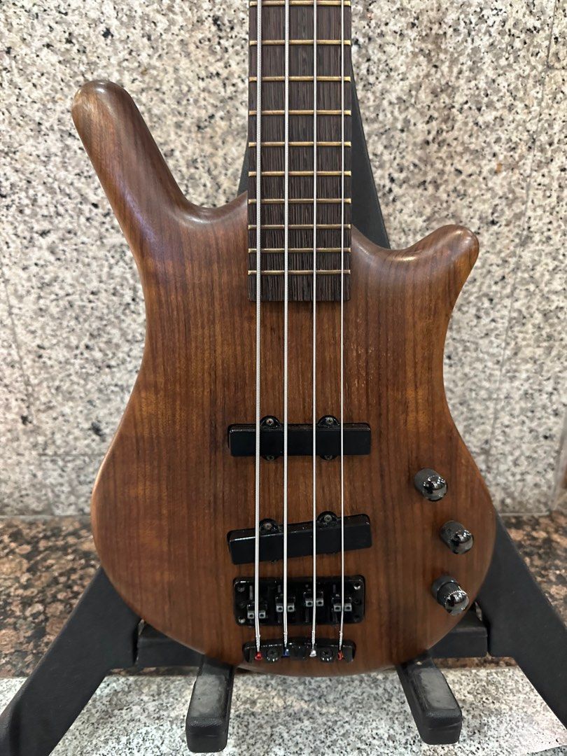 1998 Warwick Thumb B-O 4 String Bass Guitar, Hobbies & Toys, Musical ...