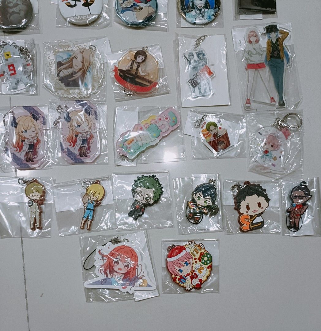Anime Character Badges, Keychains, and Acrylic Stands, Hobbies & Toys ...