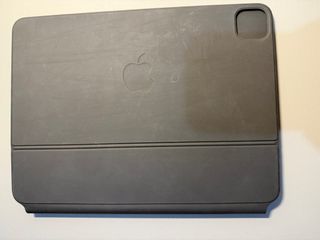 Apple iPad Pro (11 吋) 及 Magic Keyboard, 手提電話, 平板電腦, 平板電腦 - iPad - Carousell