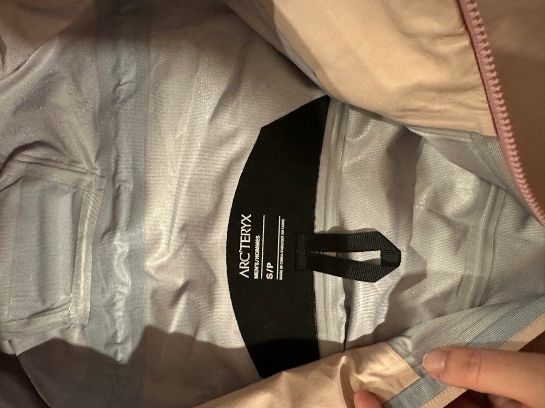 Arcteryx Beta AR Shell Alpine Rose, Women's Fashion, Activewear on ...