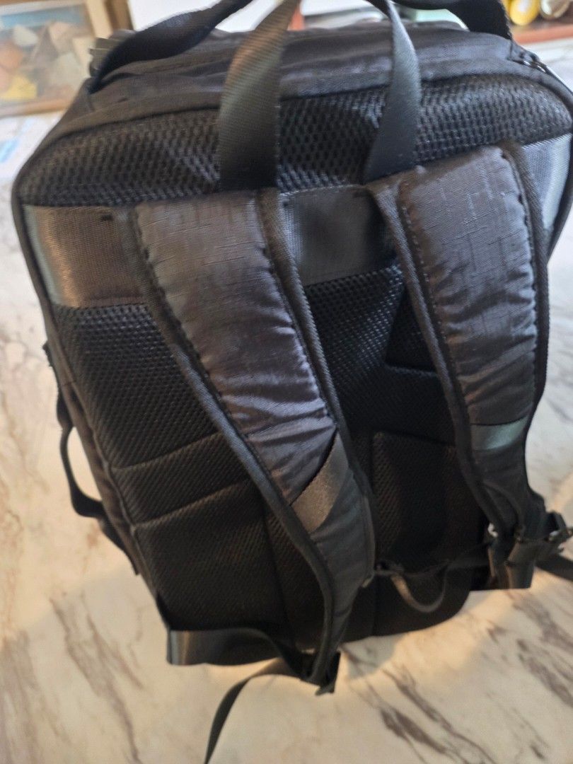 Black hyrox gym Backpack - Like New, Men's Fashion, Bags, Backpacks on ...