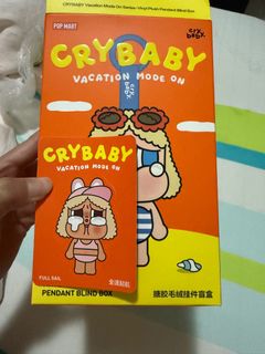 Pop Mart Crybaby Vacation Mode On Chilling on the beach Blind Box ...