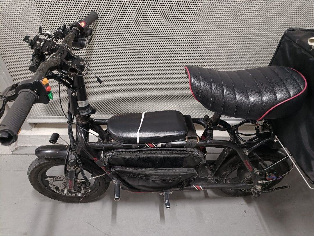 Custom Electric Scooter - Black, Sports Equipment, PMDs, E-Scooters & E-Bikes, E-Scooters & E ...