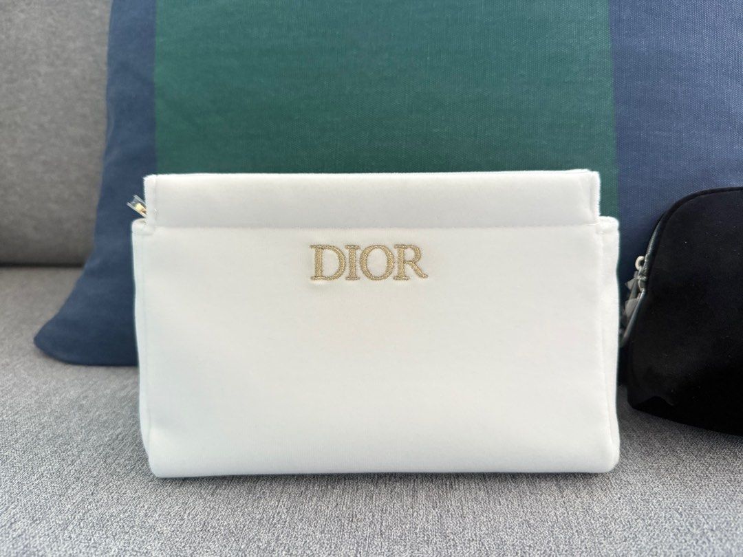 Dior Cosmetic Pouch Set, 美容＆個人護理, 健康及美容 - 皮膚護理, 化妝品 - Carousell