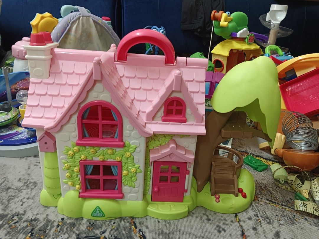 ELC HAPPYLAND HOUSE PLAYSET, Hobbies & Toys, Toys & Games on Carousell