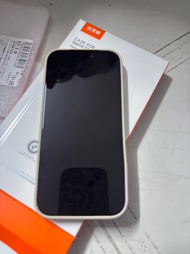 Hello Kitty iPhone 17 proCase, Mobile Phones & Gadgets, Mobile & Gadget ...