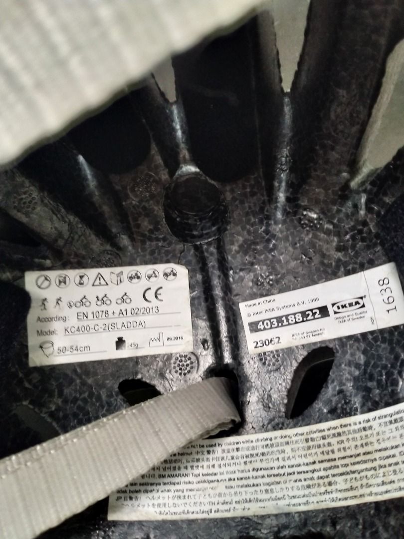 IKEA SLADDA Bicycle Helmet - WhiteO, Sports Equipment, Bicycles & Parts ...