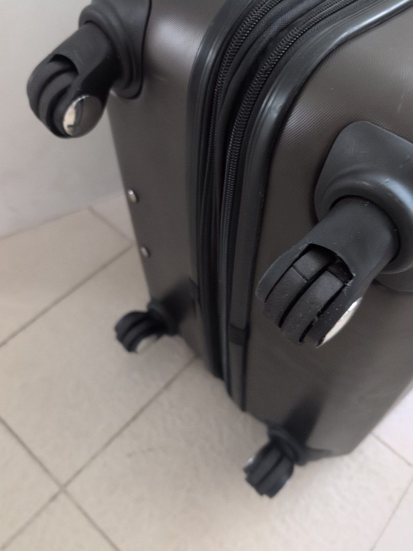 30 inch Large lightweight expandable luggage Suitcase - Black, Hobbies ...