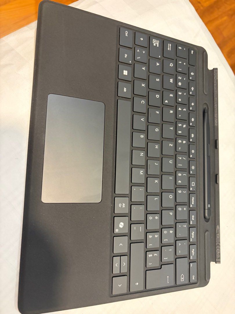 Microsoft Surface Pro Keyboard with Pen, Computers & Tech, Parts & Accessories, Computer ...