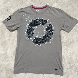 Baju tshirt putih lengan panjang unisex, Women's Fashion, Tops, Shirts ...