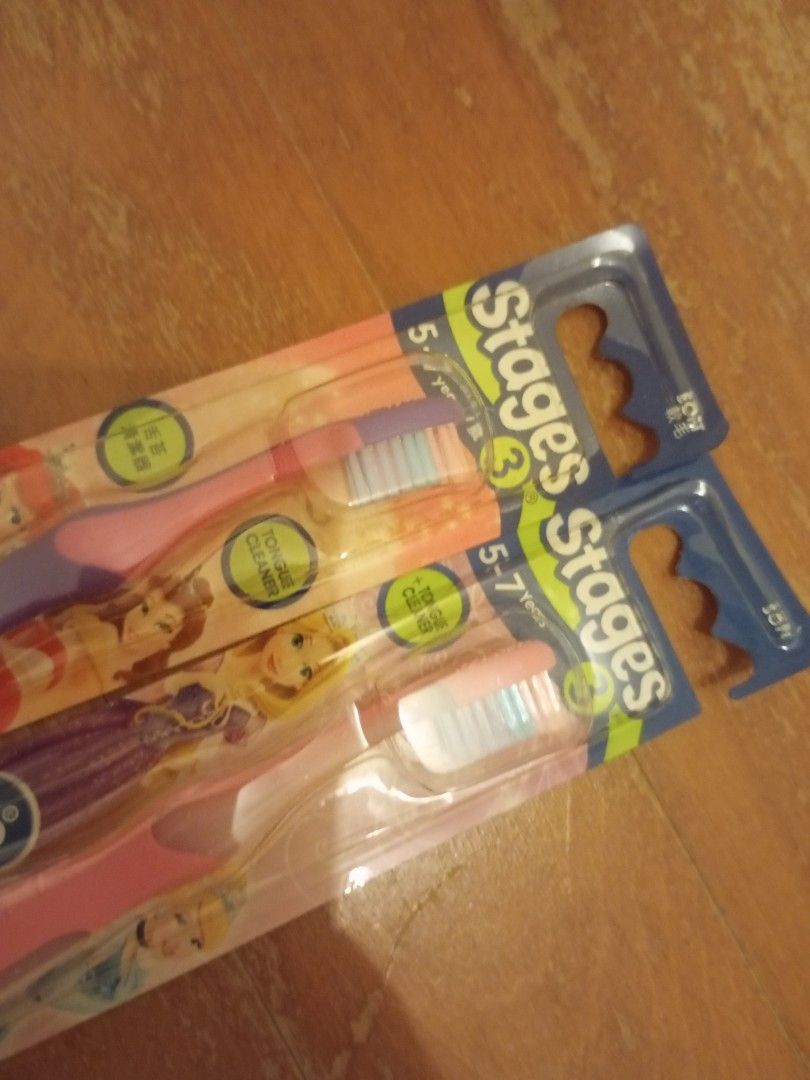 Oral-B Stages 3 Toothbrushes - Disney Princess & Hello Kitty, Beauty ...
