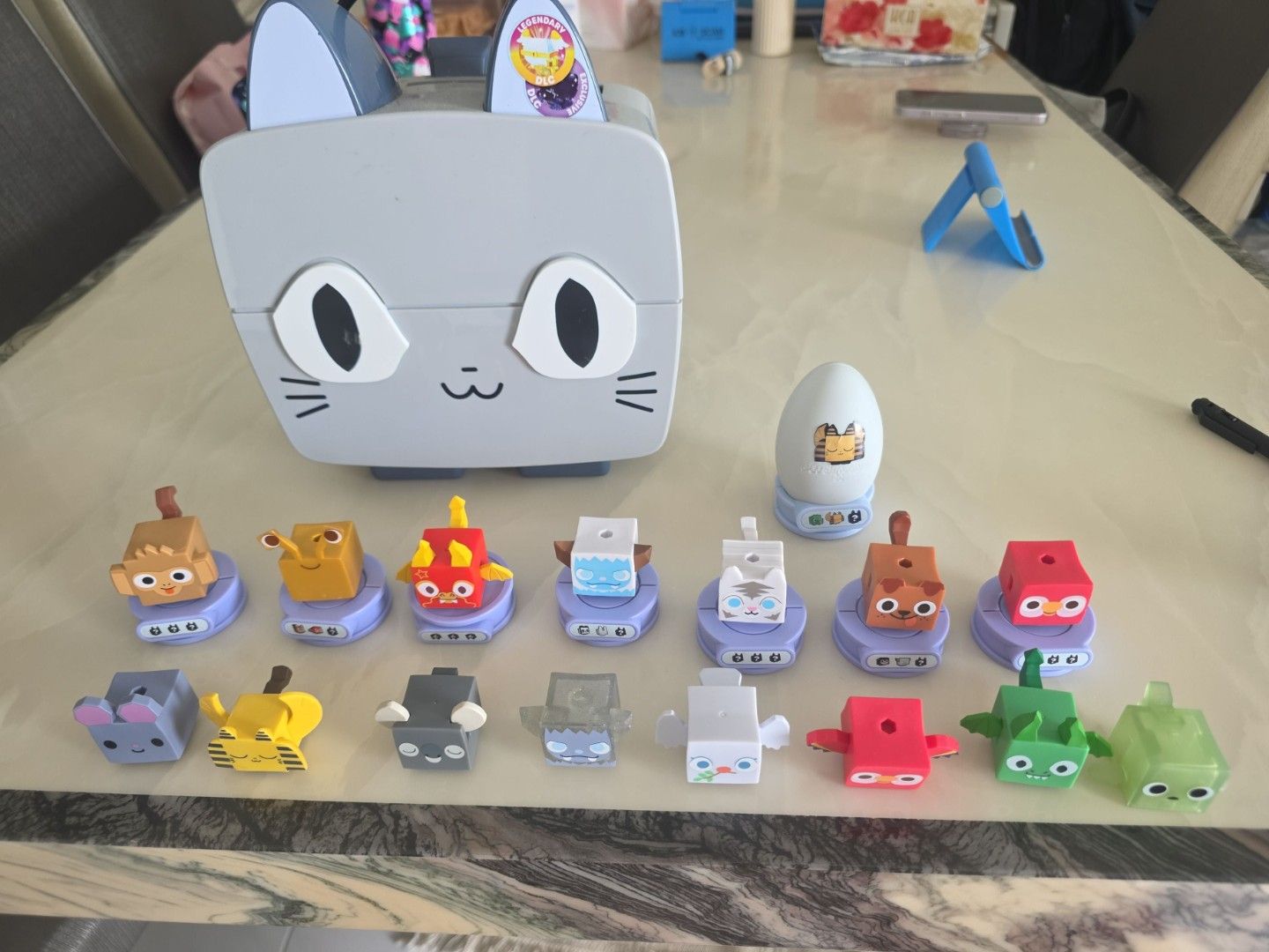 Pet Simulator X Mystery Box with Figures, Hobbies & Toys, Toys & Games ...