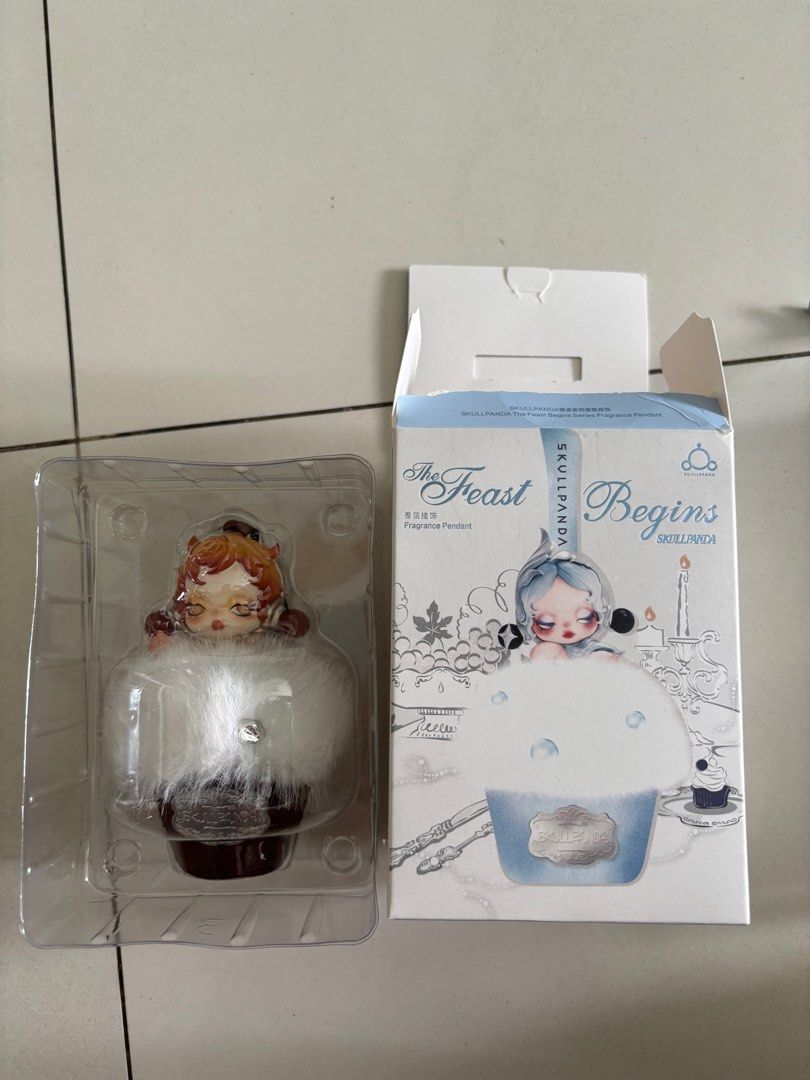 POPMART Bubble Mart SKULLPANDA Dining Table Series Fragrance Pendant ...