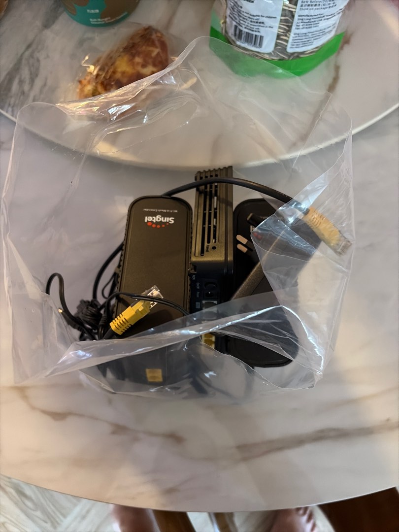 Singtel modem and Repeater, Computers & Tech, Parts & Accessories ...