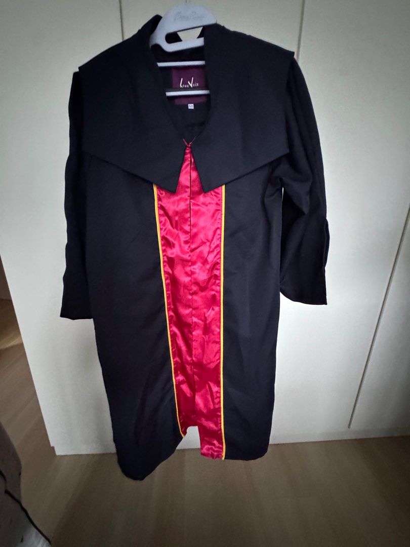 Temasek Polytechnic Graduation Gown, Women's Fashion, Coats, Jackets ...