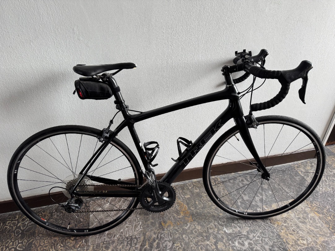 Trek Domane 5.2+ indoor trainer + hard-case, Sports Equipment, Bicycles ...