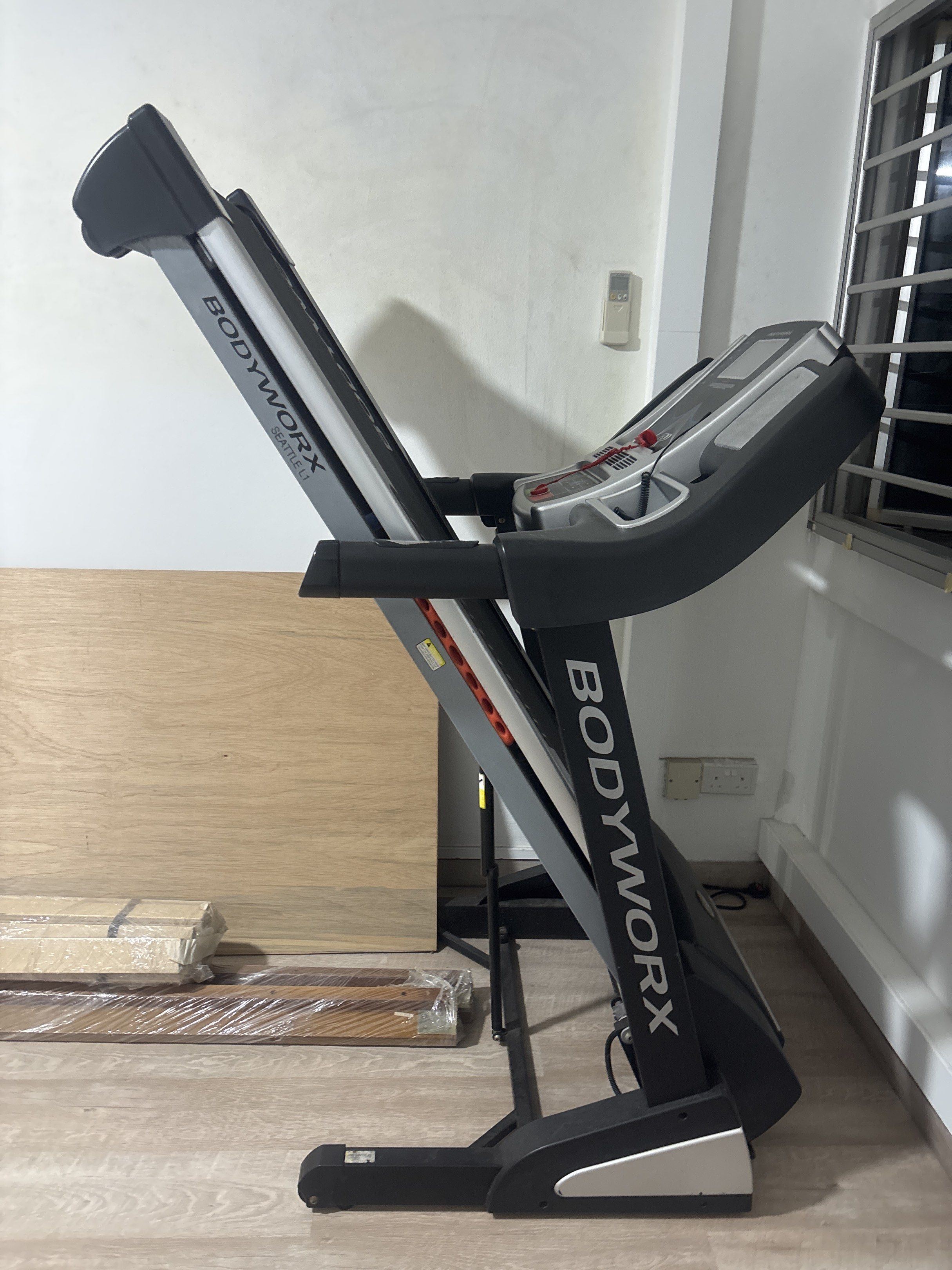 Bodyworx Treadmill, Sports Equipment, Exercise & Fitness, Cardio ...