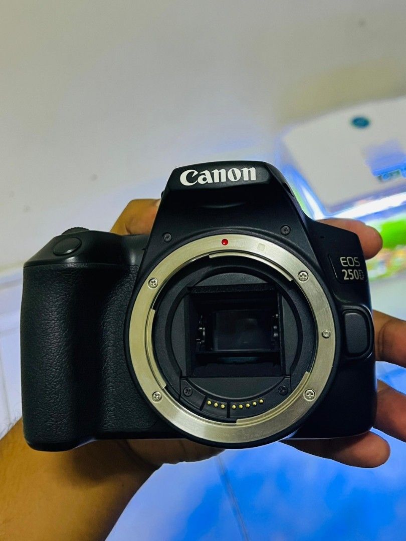 Canon EOS 250D,DSLR Camera, Photography, Cameras on Carousell