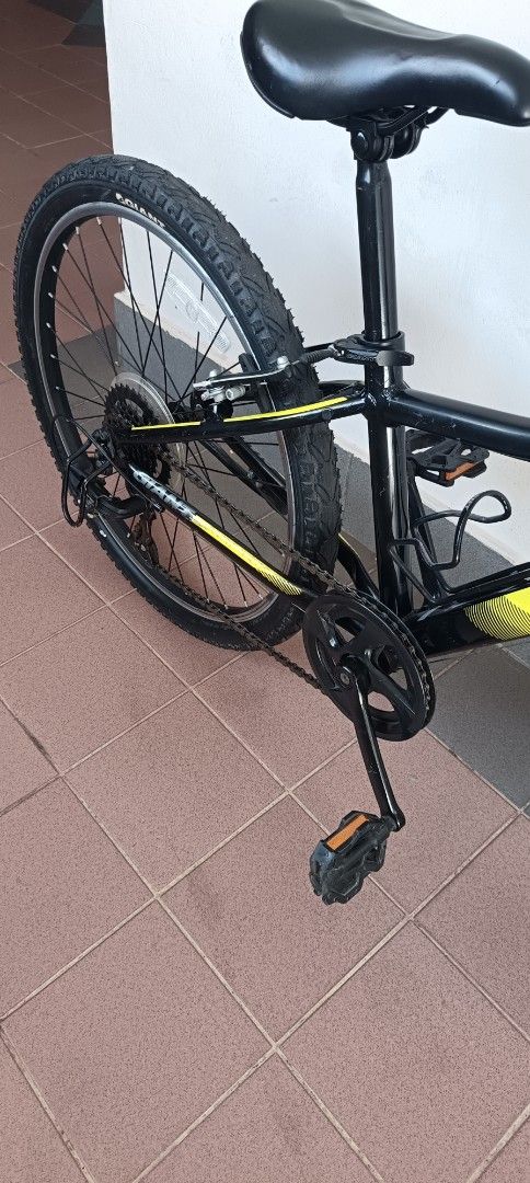 Giant XTC Jr Mountain Bike - Black & Yellow 24 inch wheels, Sports ...