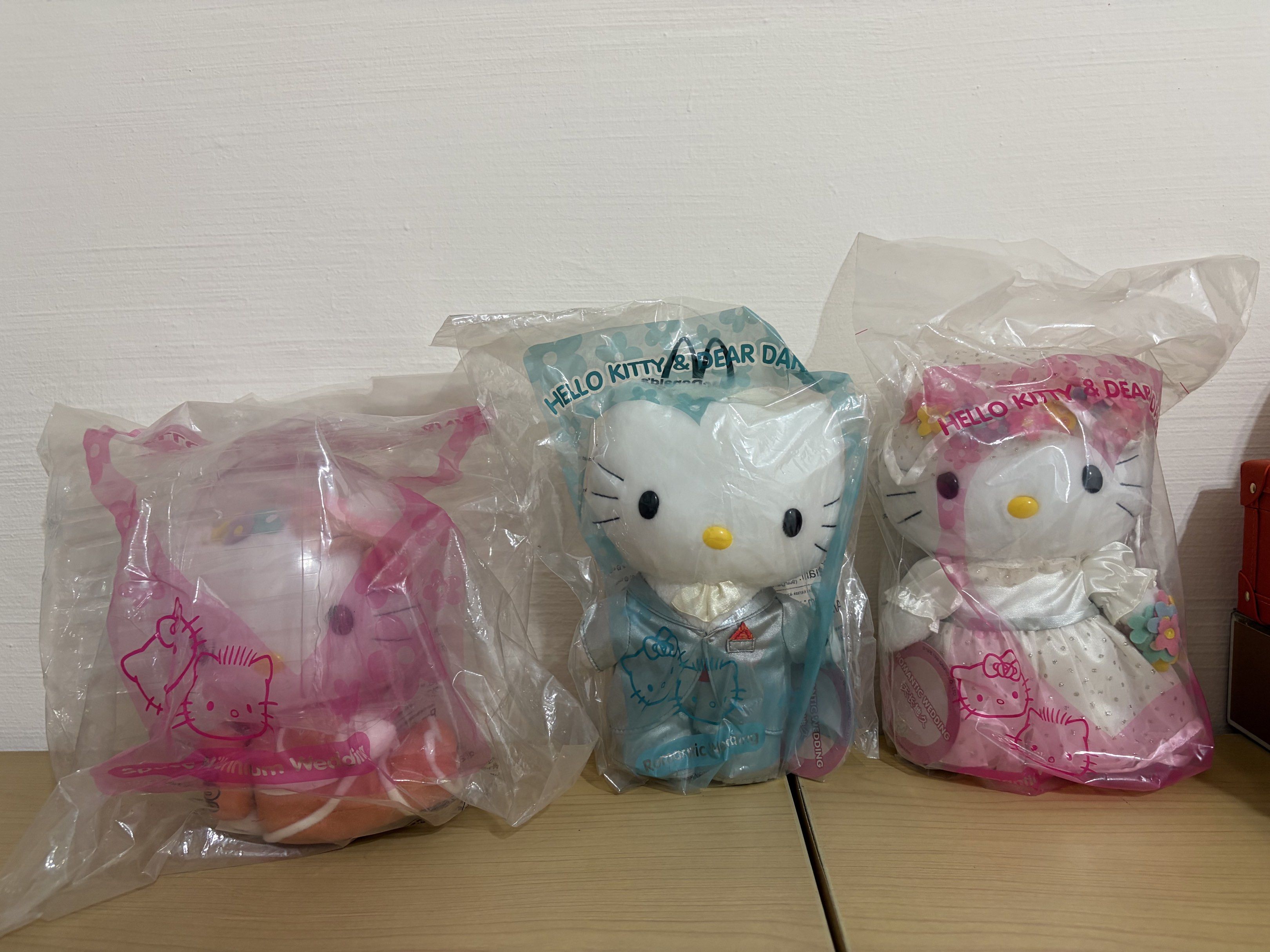 Hello Kitty & Dear Daniel Wedding Sets, Hobbies & Toys, Toys & Games on ...