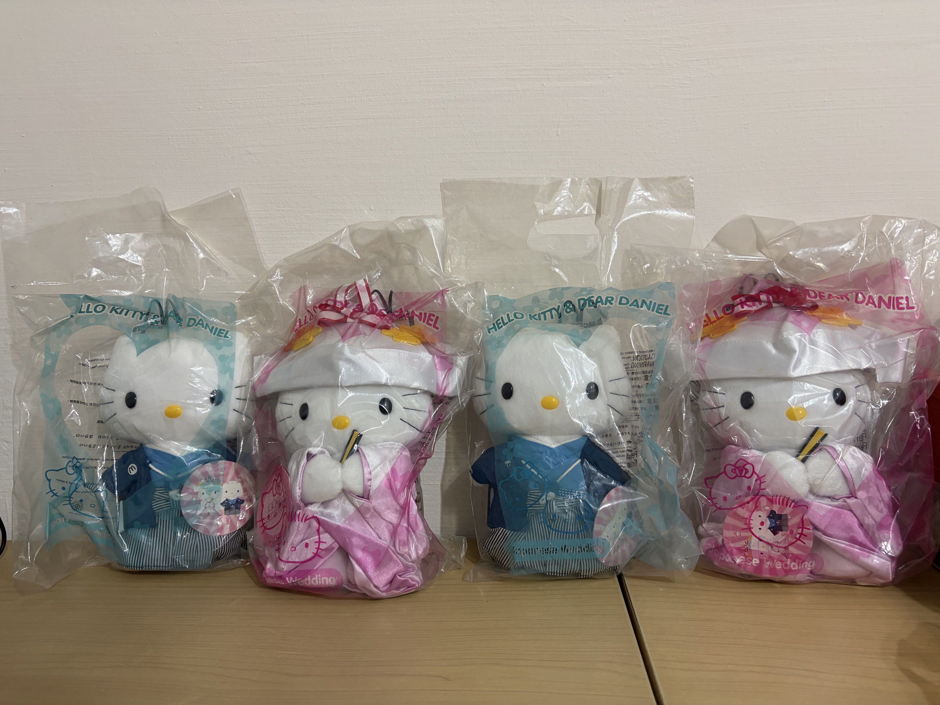 Hello Kitty & Dear Daniel Wedding Sets, Hobbies & Toys, Toys & Games on ...