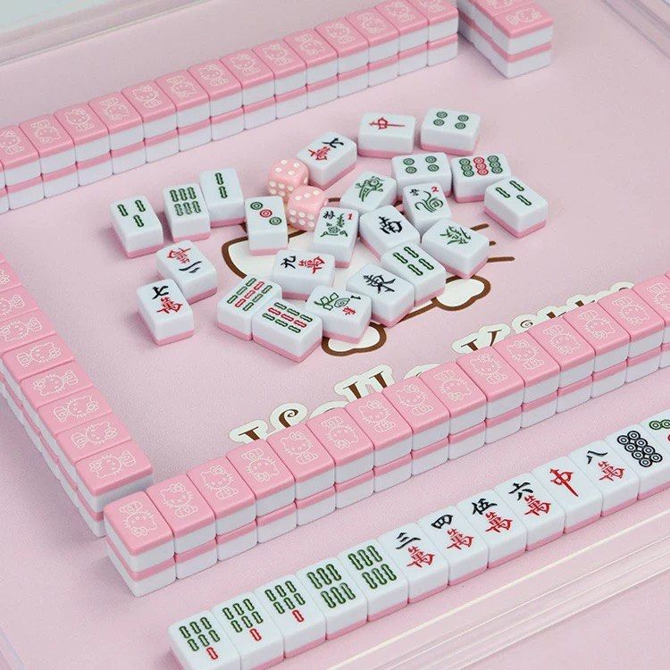 Hello Kitty mini Pink Mahjong Set, Hobbies & Toys, Toys & Games on ...
