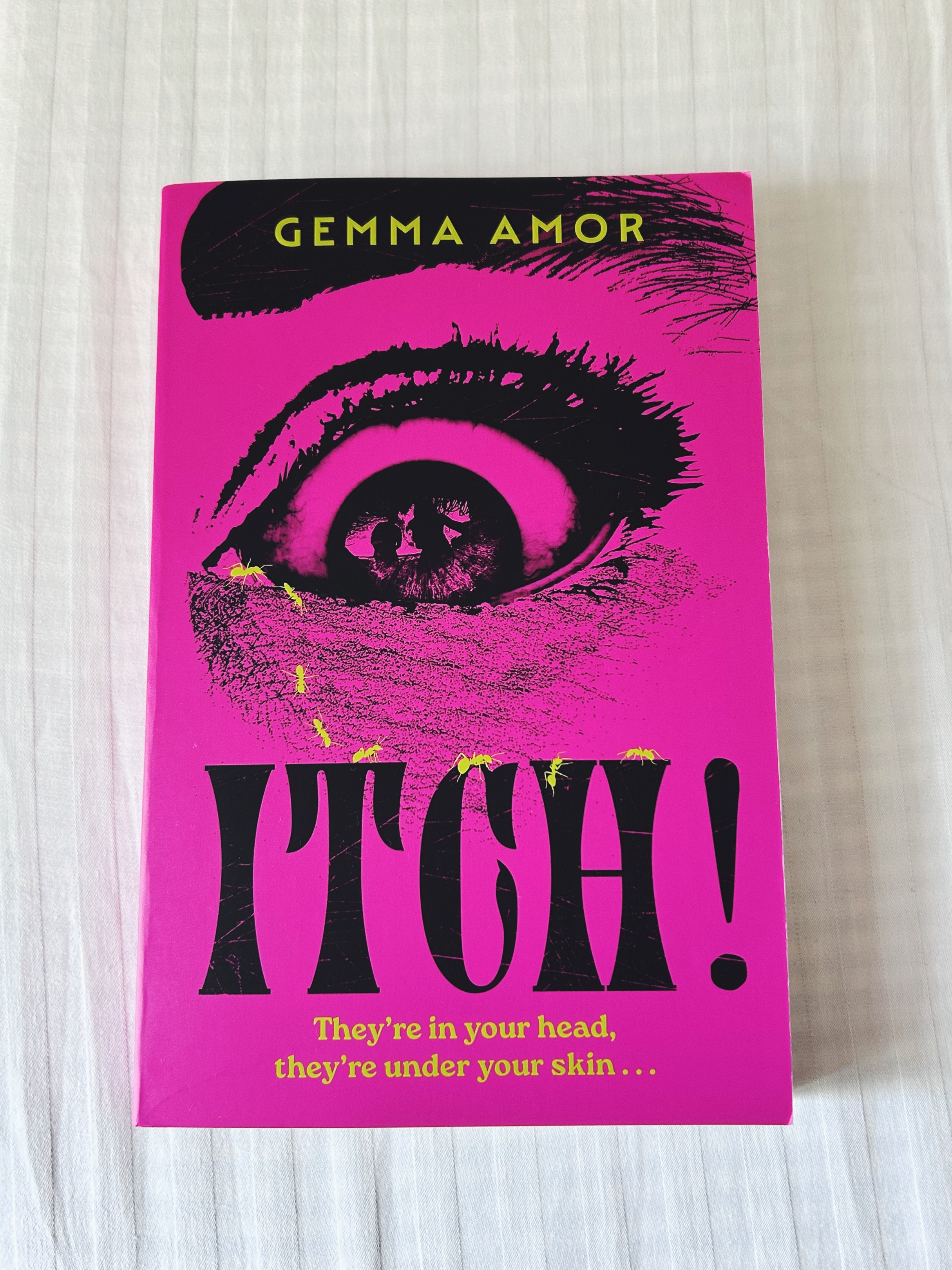 Itch by Gemma Amor, Hobbies & Toys, Books & Magazines, Fiction & Non ...