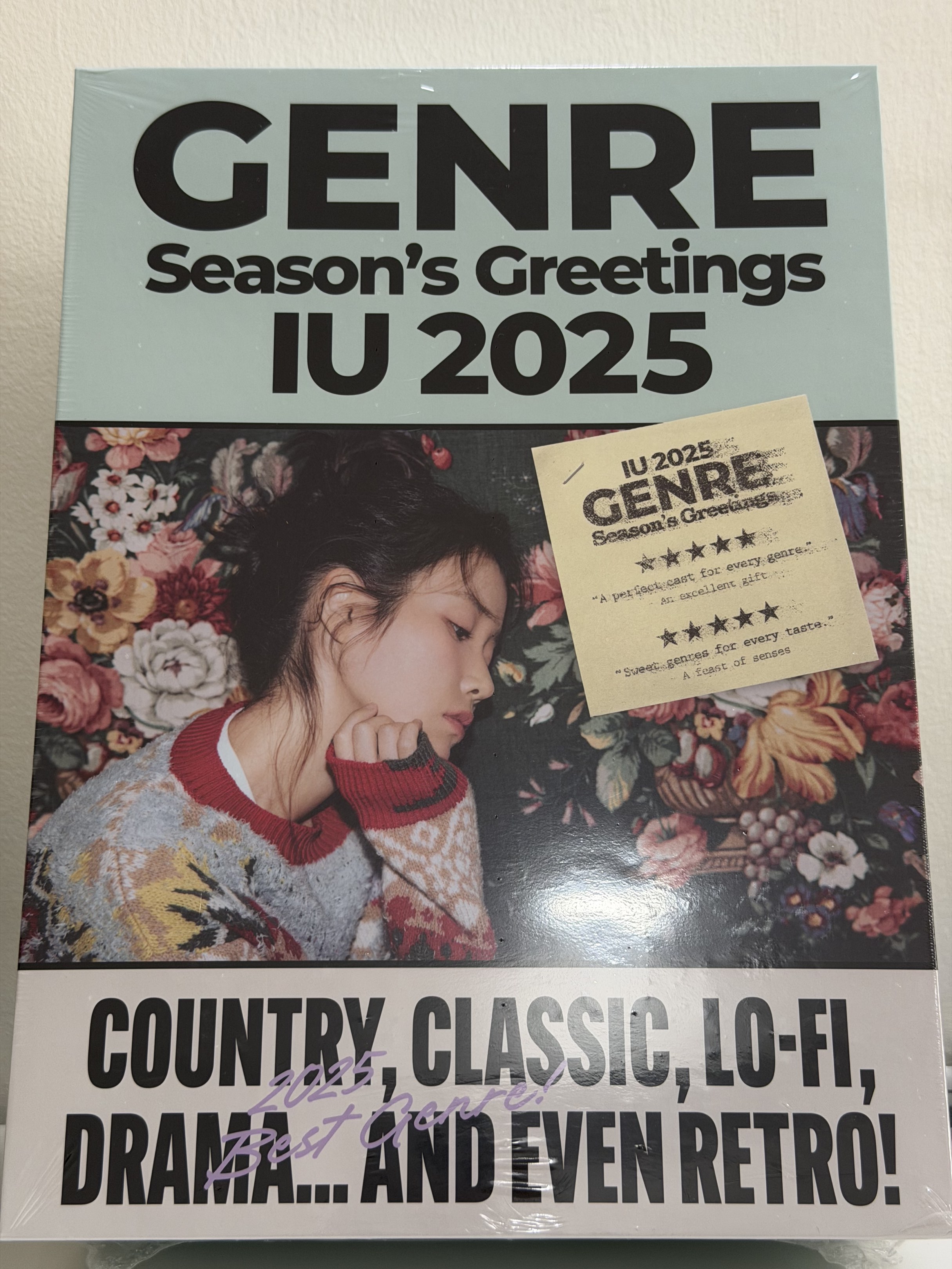 IU 2025 Season's Greetings, Hobbies & Toys, Memorabilia & Collectibles ...