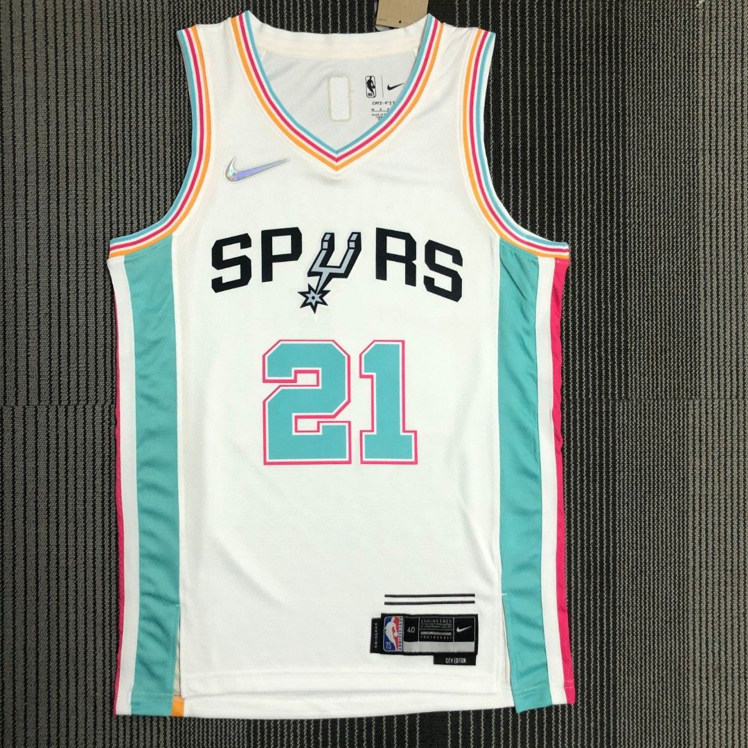 Tim Duncan Basketball Jersey, Men's Fashion, Activewear on Carousell