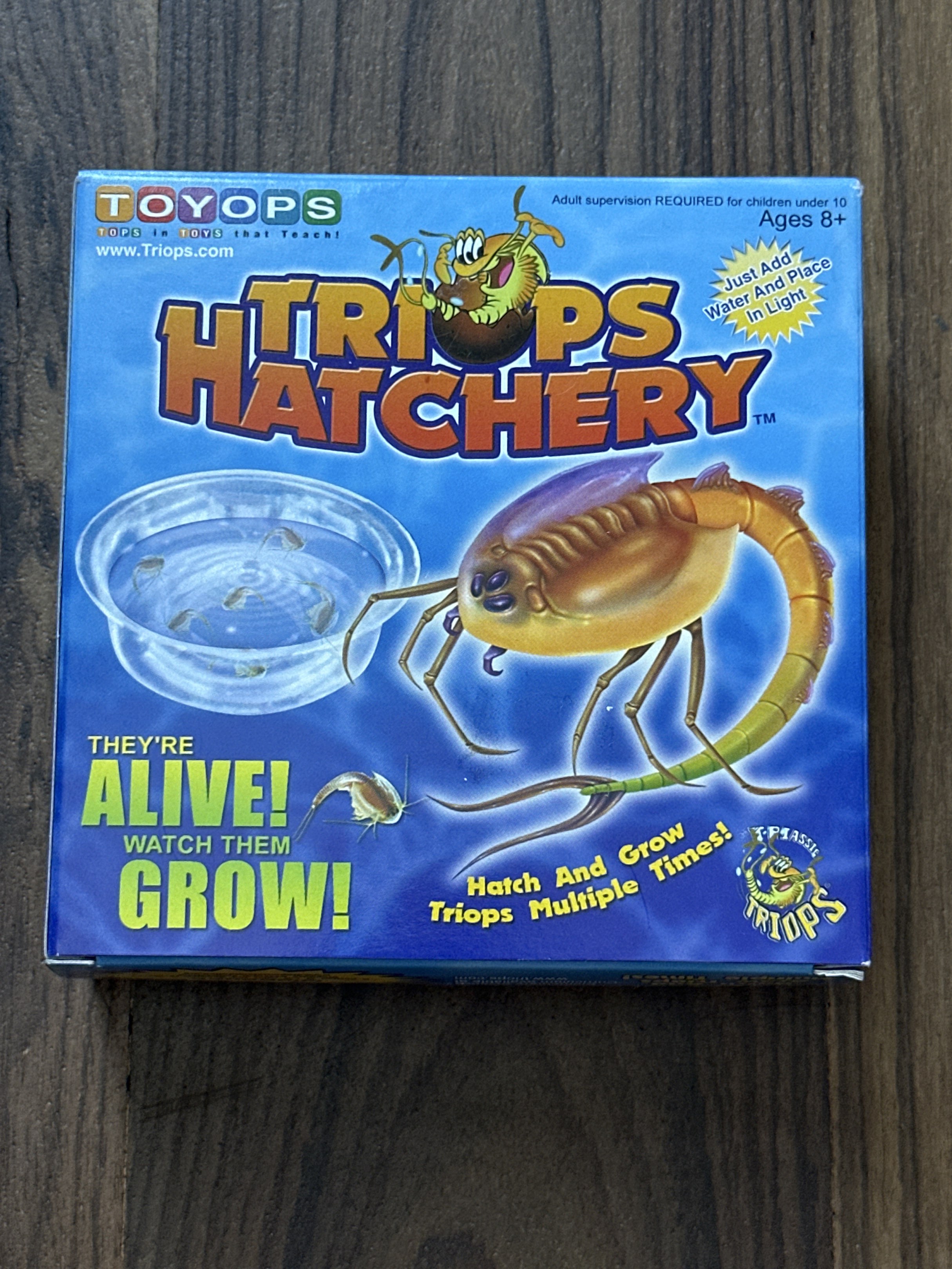 Toyops Triops Hatchery Kit - Hatch and Grow Triops!, Pet Supplies ...