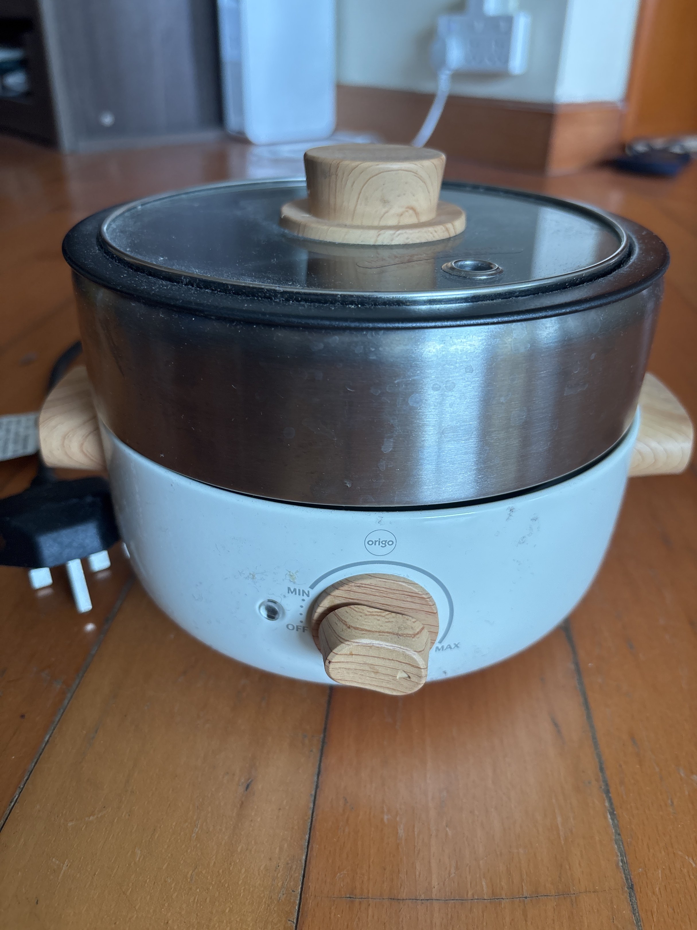 Origo Electric Cooker with Lid, 家庭電器, 廚房電器, 鍋具 - Carousell