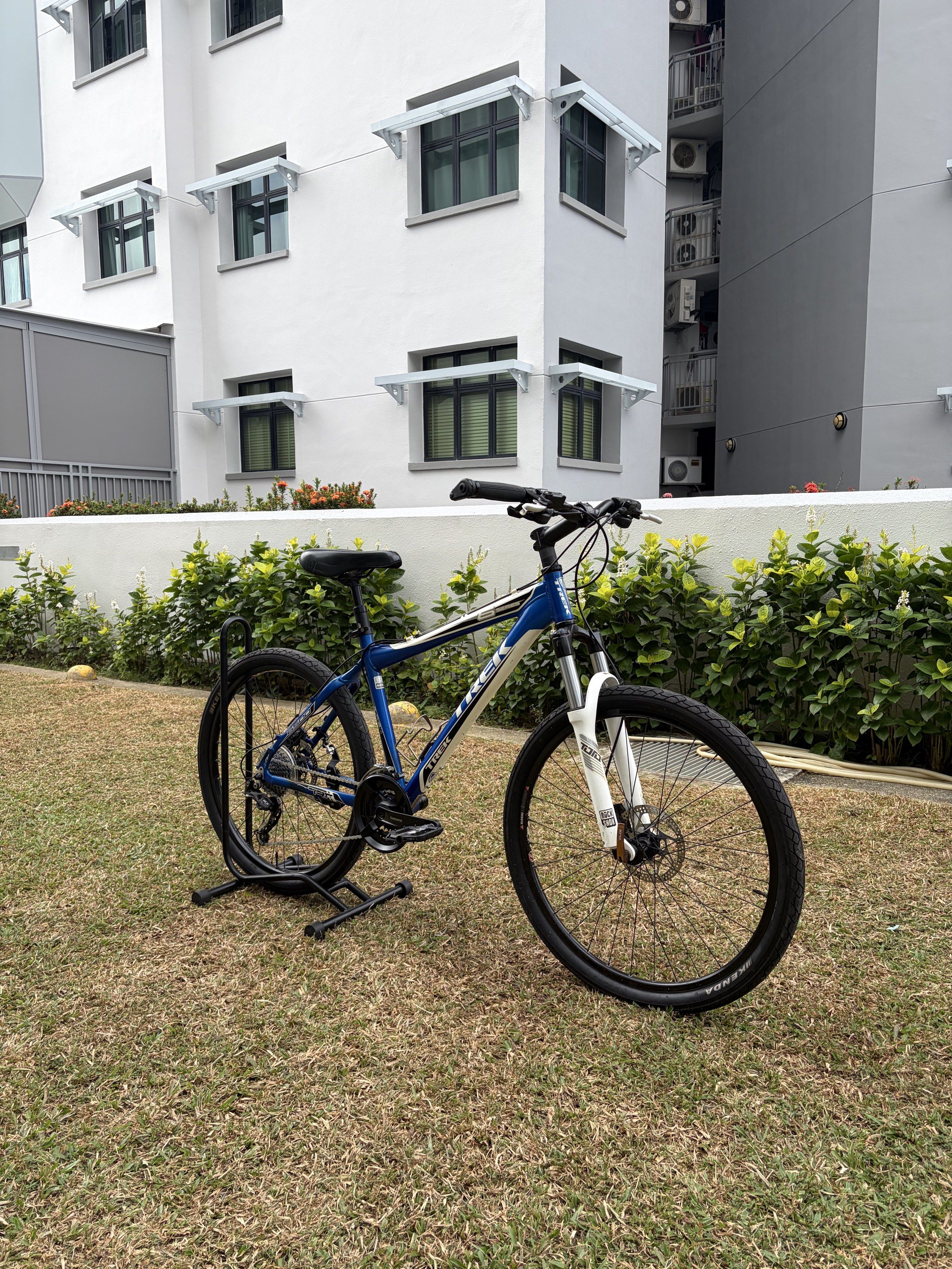 Trek 6 series mountain bike, Sports Equipment, Bicycles & Parts ...