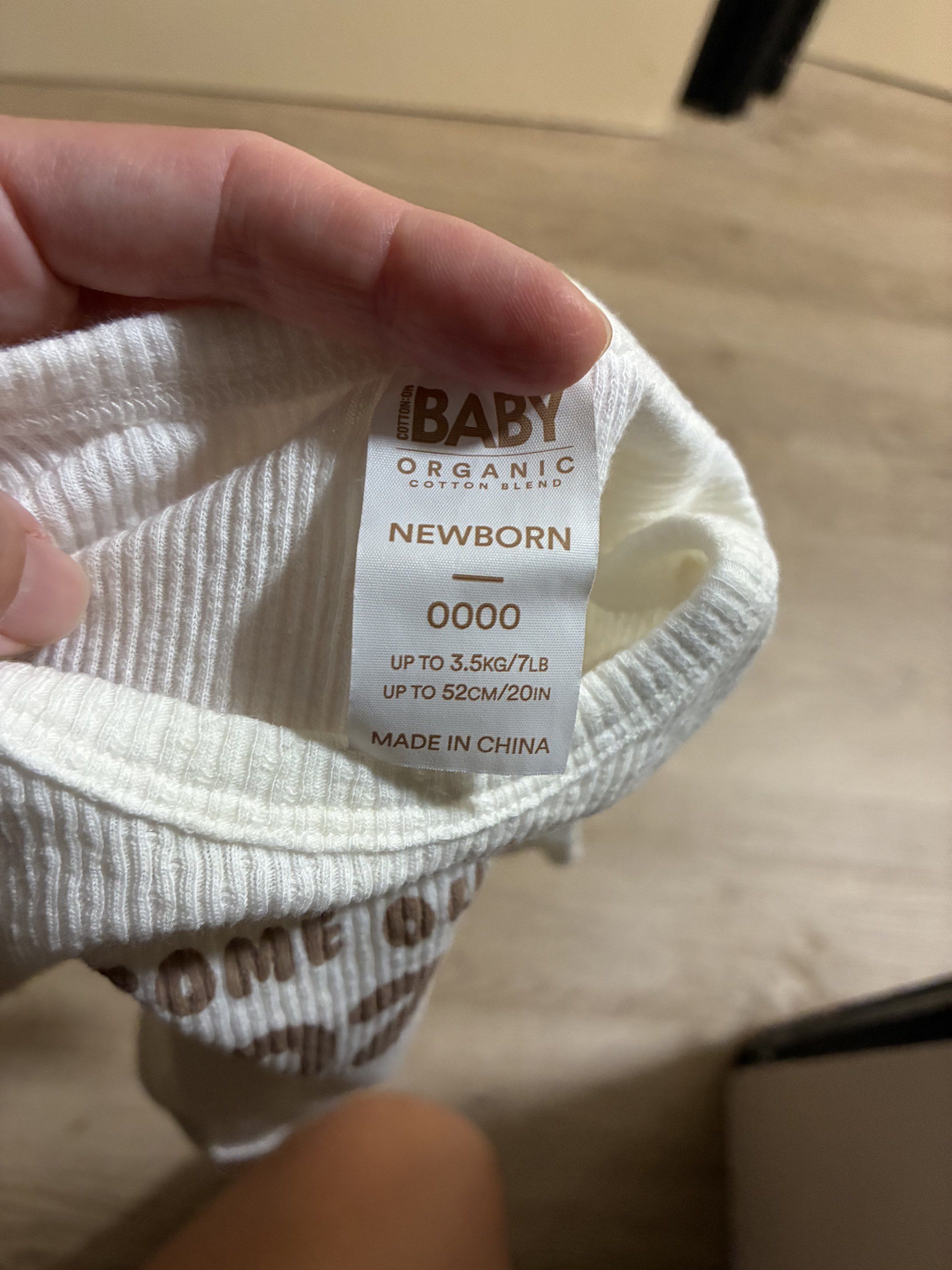 [CNY FLASH DEAL] H&M Baby Onesie - Best Thing to Come Out of 2026 ...