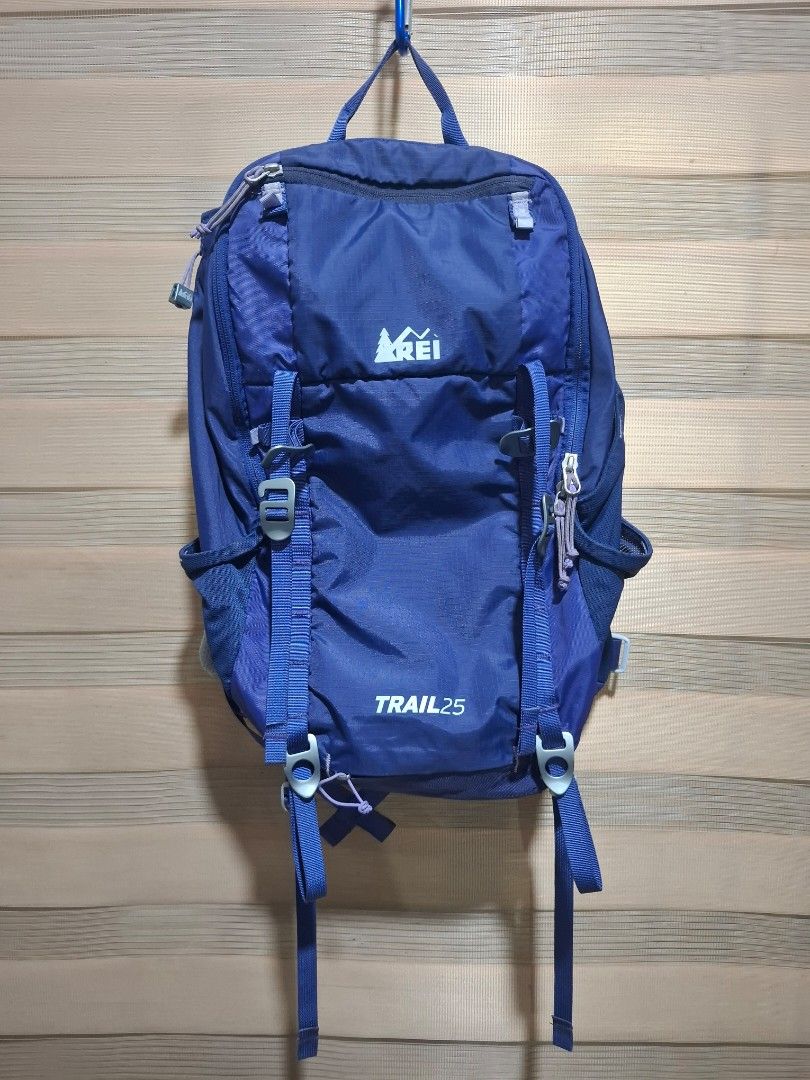 REI Trail 25 Backpack, Men's Fashion, Bags, Backpacks on Carousell