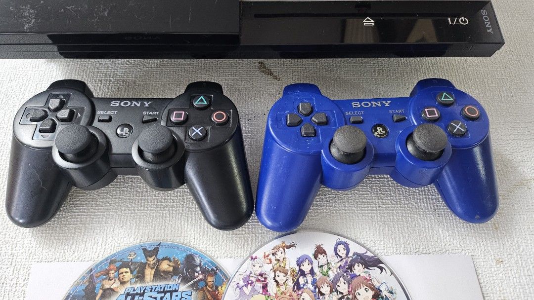 Sony PlayStation 3 (FAT and CFW) with Games and Controllers, Video ...