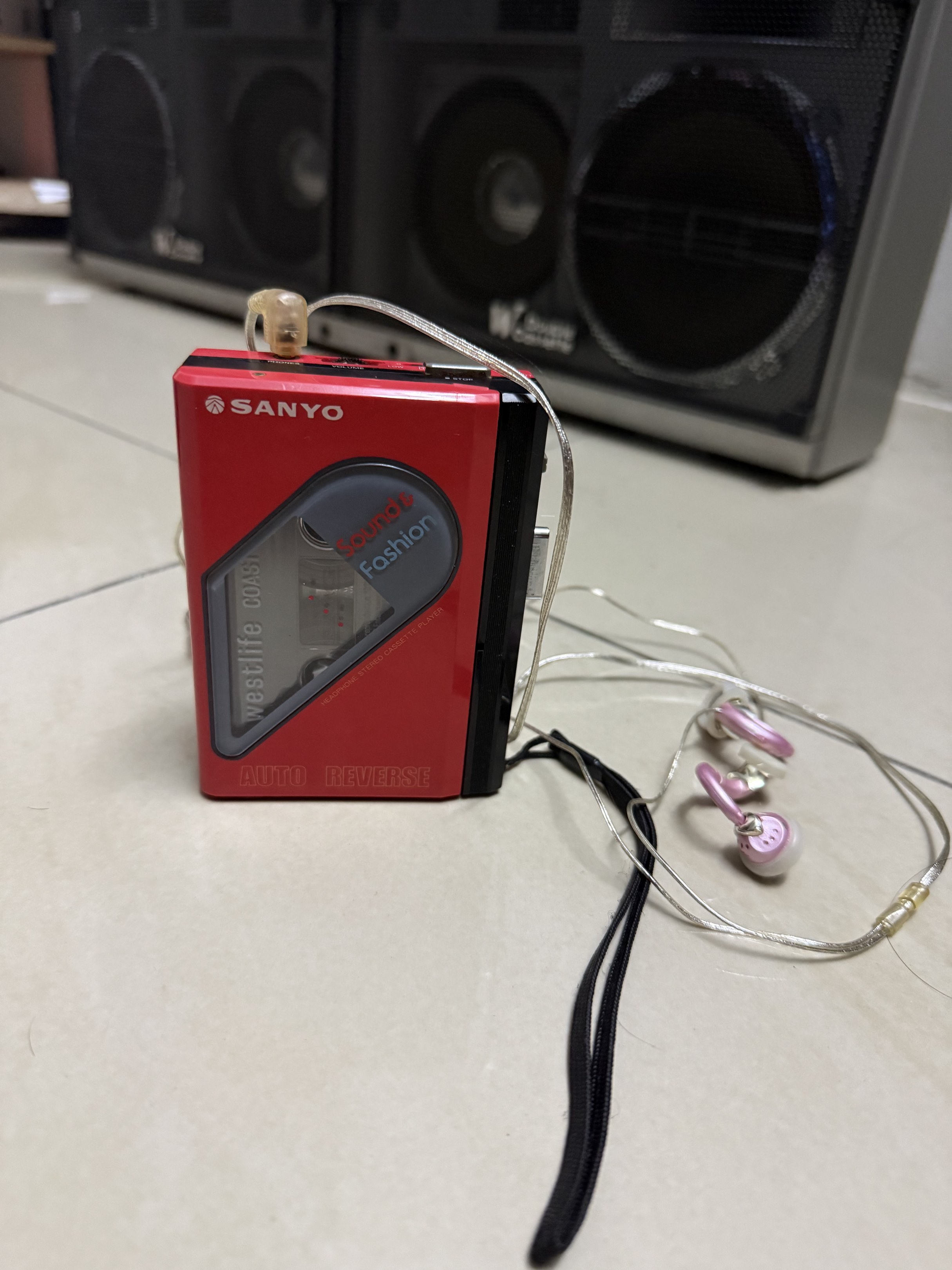 Vintage Sanyo Red Walkman Panasonic Discman Made In Japan, Everything ...