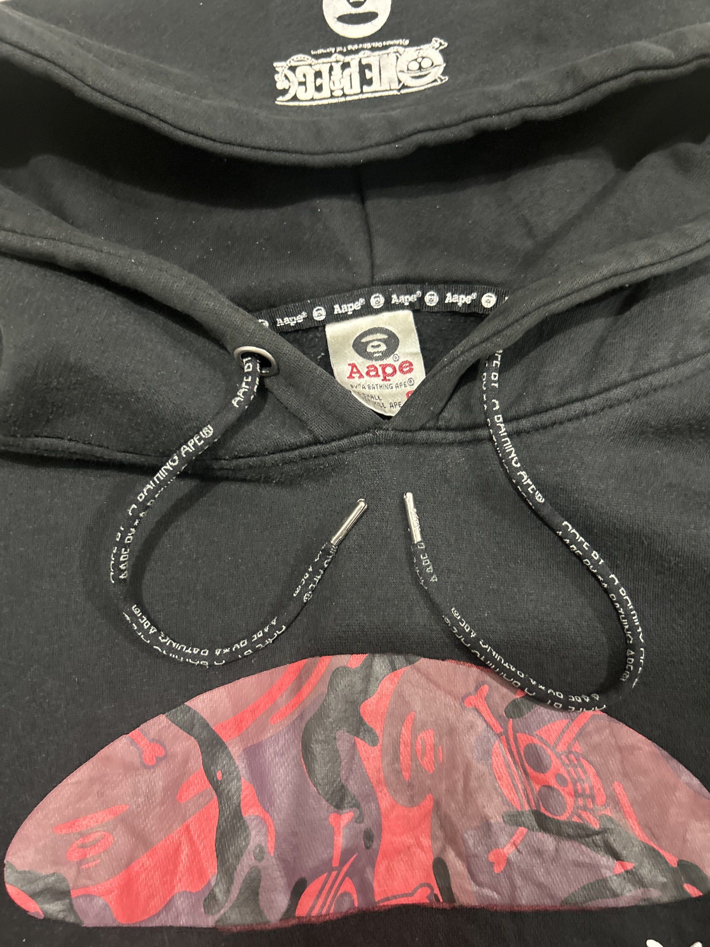 AAPE x One Piece Hoodie, Men's Fashion, Tops & Sets, Hoodies on Carousell