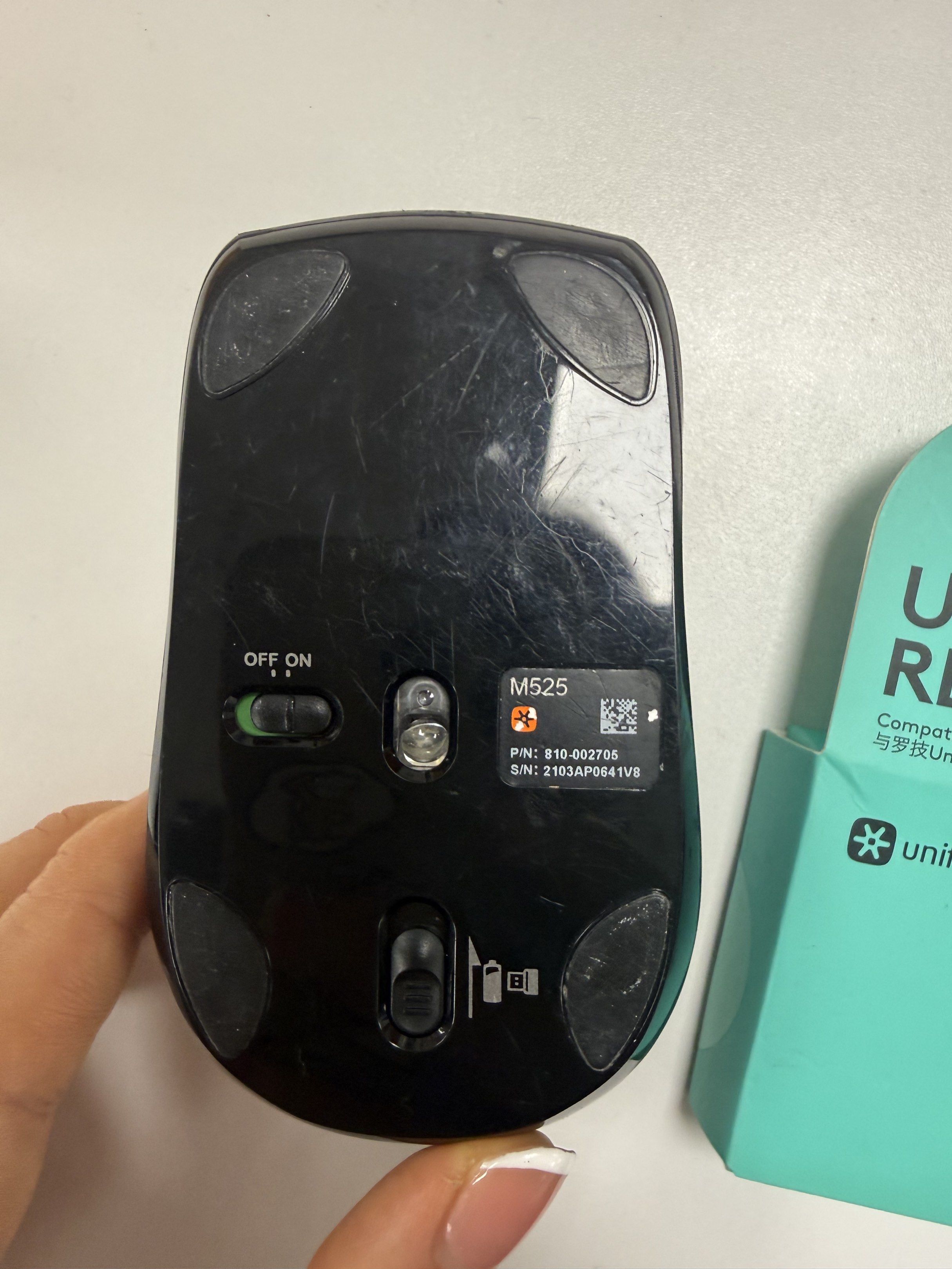 Logitech M525 Wireless Mouse with Unifying Receiver, Computers & Tech ...
