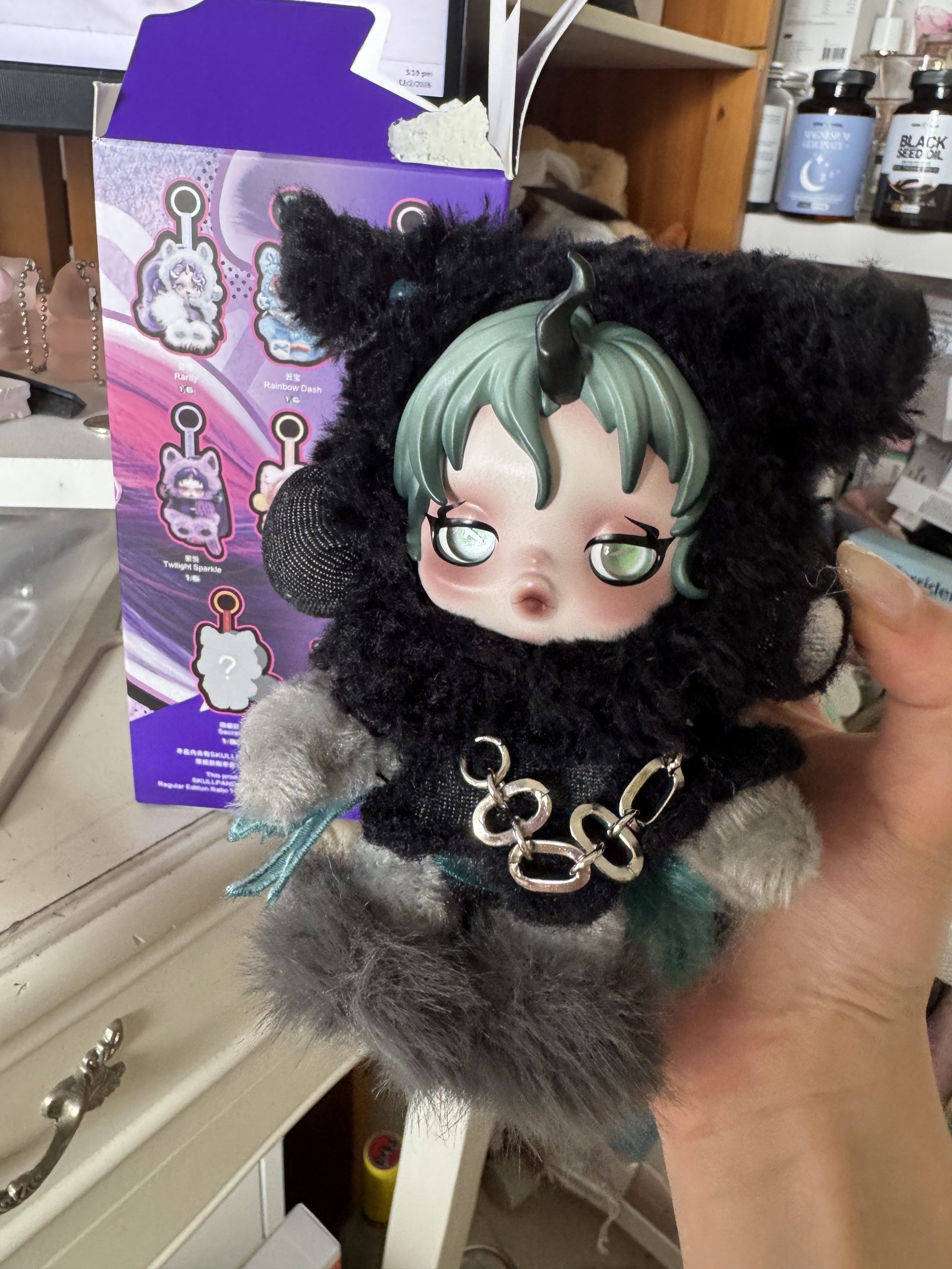[SECRET] Queen Chrysalis My Little Pony SKULLPANDA POPMART (Rare ...