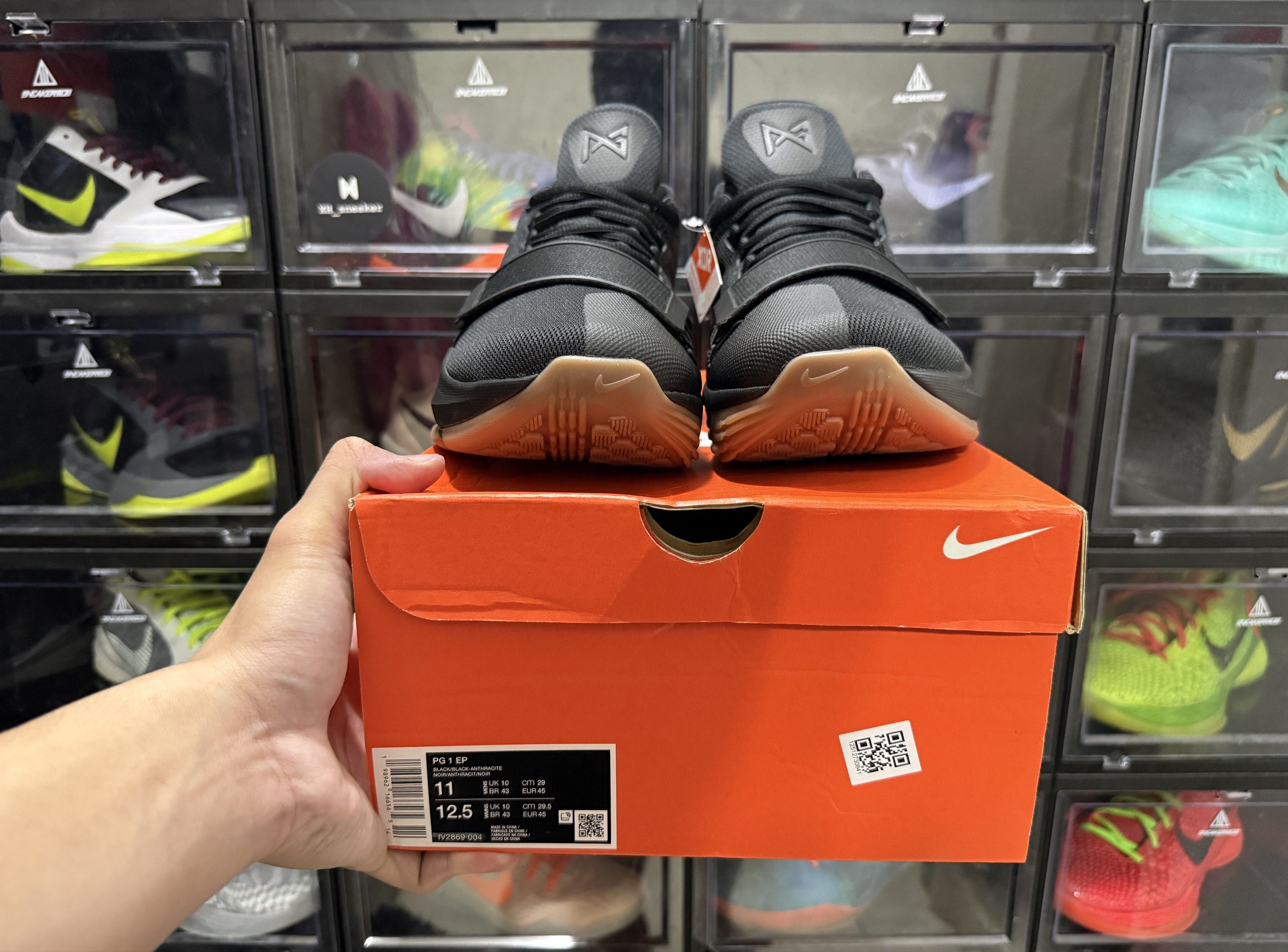 【XH sneaker】Nike PG 1 EP “Black Gum” 黑生膠 2026版 us11 已售出, 他的時尚, 鞋類, 運動鞋 ...