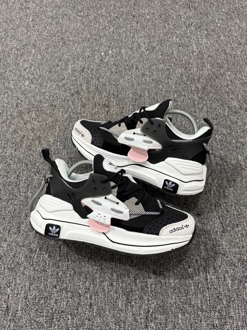 Adidas Sikaige size 41, Fesyen Pria, Sepatu , Sneakers di Carousell