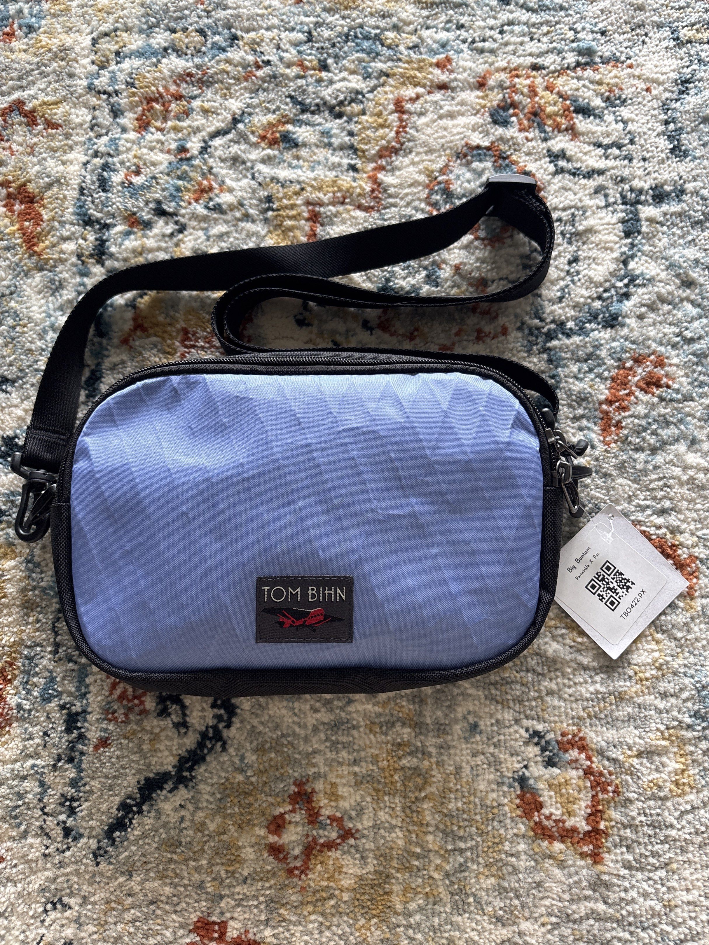 Tom Bihn Big Bantam, Women's Fashion, Bags & Wallets, Cross-body Bags ...