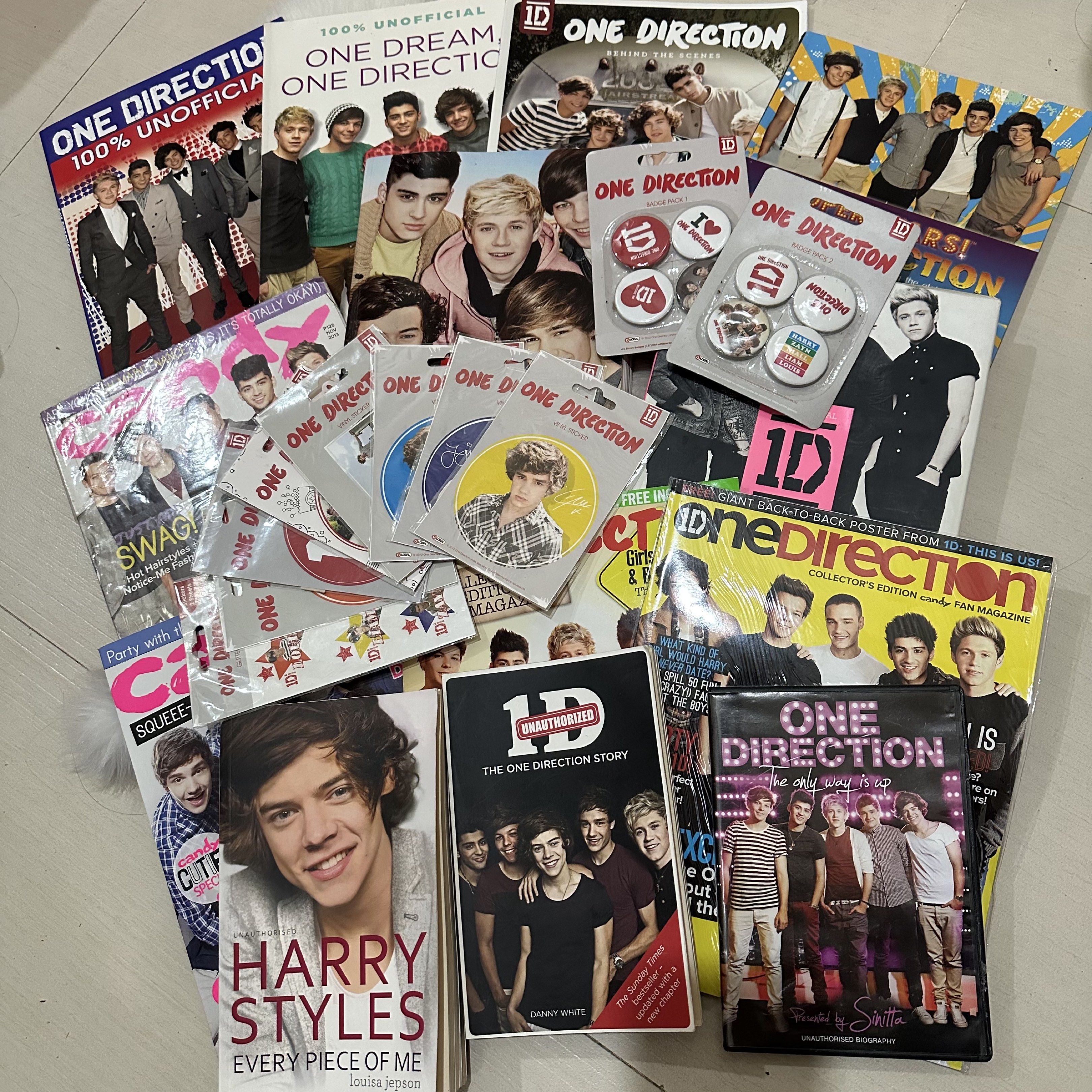 Bundle One Direction Magazines, Books, and Merchandise, Hobbies & Toys ...